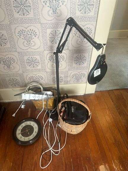 Assorted electronics - Auction Ohio