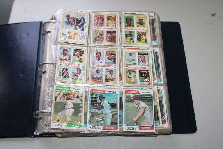 Baseball Card Collection - Auction Ohio