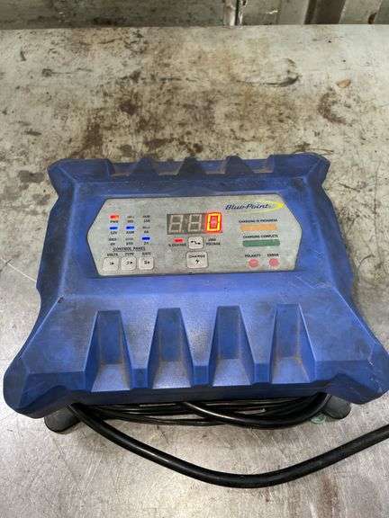 Blue-Point EEZC618 Bench Top Battery Charger - Auction Ohio