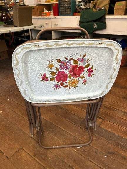 MCM TV Trays - Auction Ohio