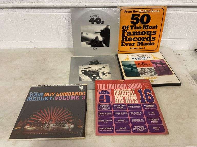 Vintage record albums. - Auction Ohio