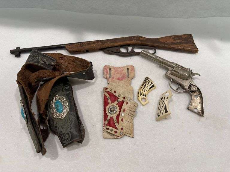 Play Guns - Auction Ohio