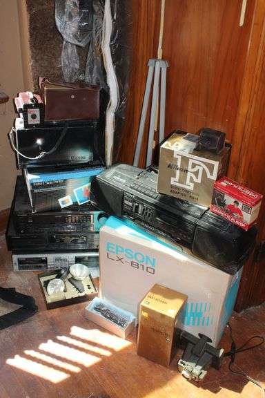 Cameras & Electronics - Auction Ohio