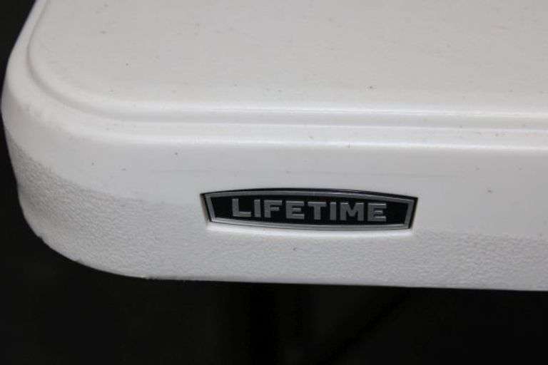 Lifetime Folding Table, Model #80823U - Auction Ohio