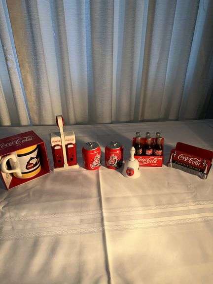 Collection of Vintage Coca-Cola Items - Auction Ohio