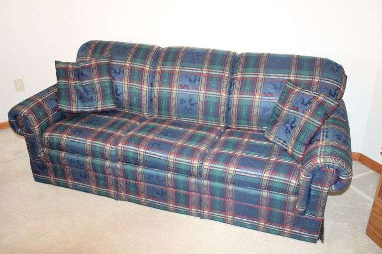 La-Z-Boy Plaid Sleeper Sofa - Auction Ohio