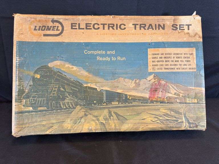 Lionel Electric Train Set - Auction Ohio