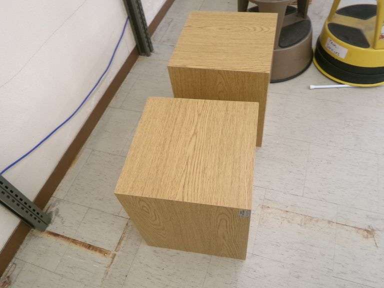 Roller Stool - Auction Ohio