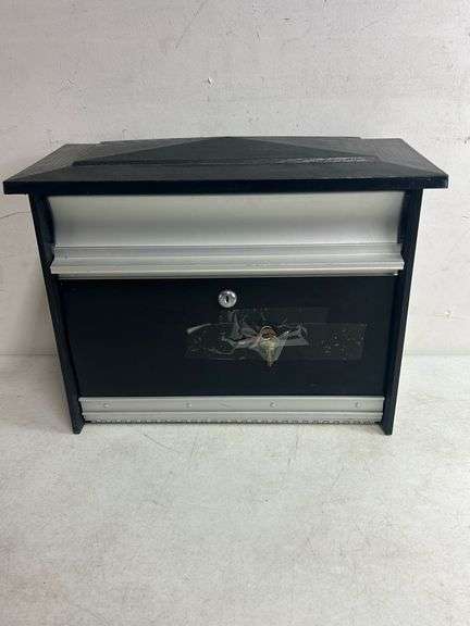 Locking Mailbox - Auction Ohio