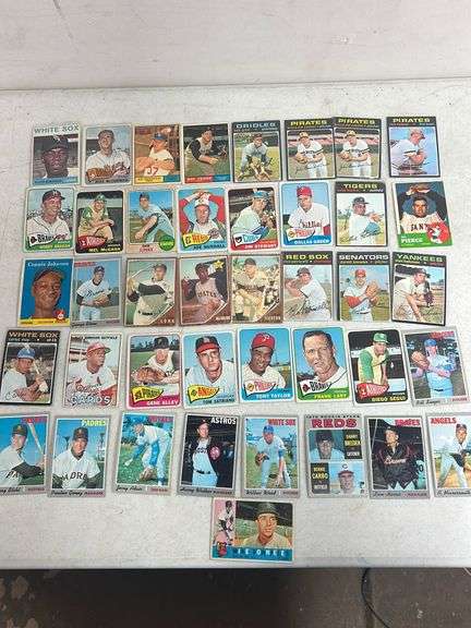 41 Topps 1961-1971 Cards - Auction Ohio