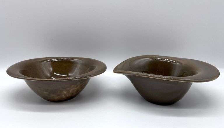 Vintage Russell Wright Pottery Bowls - Auction Ohio
