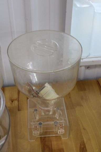 Edhard Commercial Dispenser/Doughnut Filler System - Auction Ohio