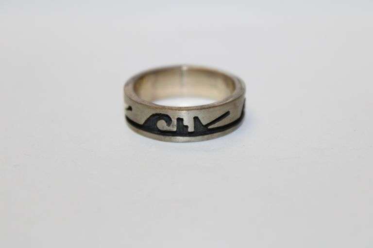 Sterling Silver Etched Ring - Auction Ohio