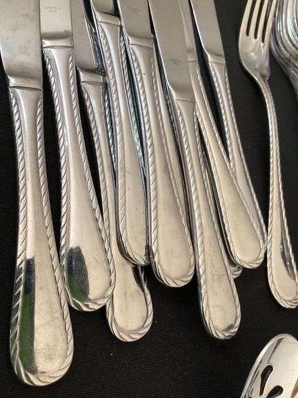 Oneida Flatware Set with Serving Pieces - Auction Ohio