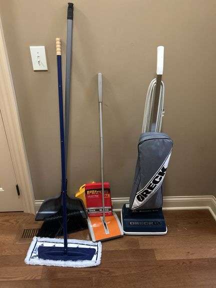 Sweeping & Vacuuming - Auction Ohio