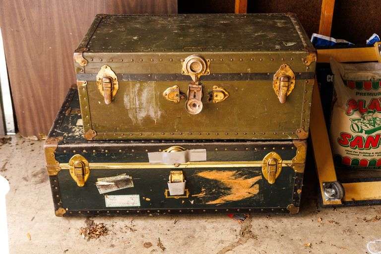 Pair of Vintage Storage Trunks - Auction Ohio