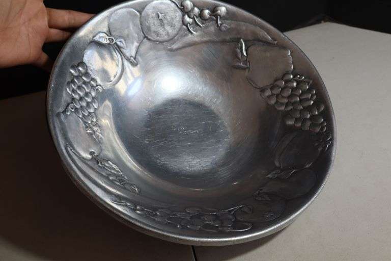 Wilton Armetale Pewter Bowl - Auction Ohio