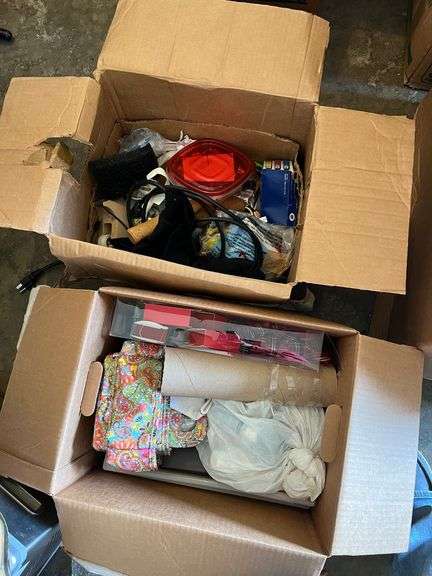 Two open boxes filled with miscellaneous items - Auction Ohio