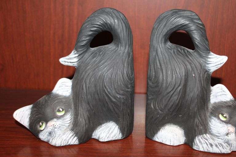 Cat Bookends - Auction Ohio