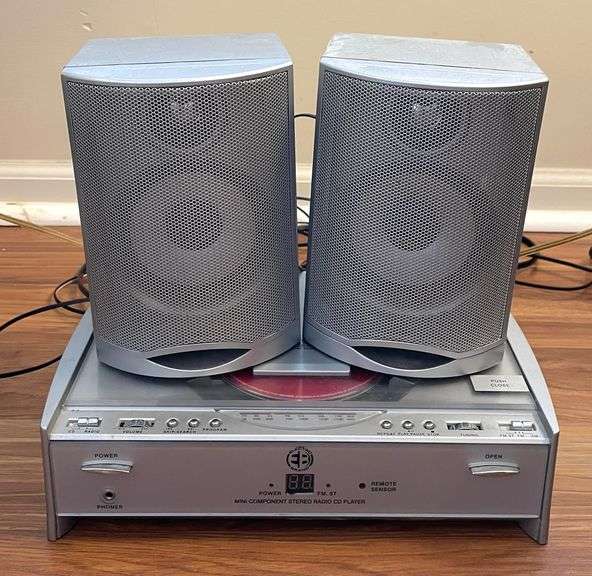 Electro Brand Stereo Set - Auction Ohio