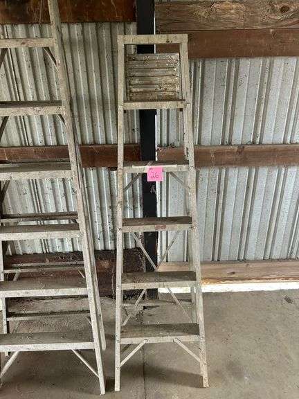 Step Ladders - Auction Ohio