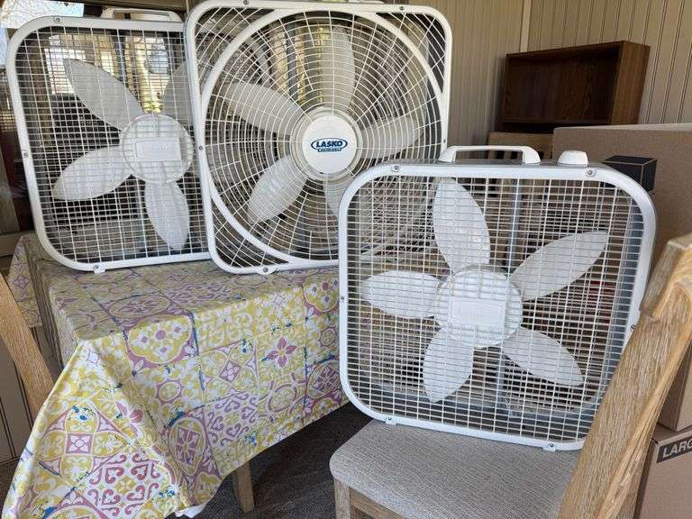 3 Box Fans - Auction Ohio