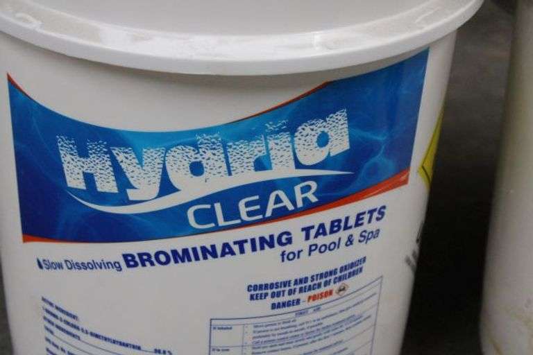 Two 50-Pound Buckets of Hydra Clear Brominating Tablets for Pool & Spa ...