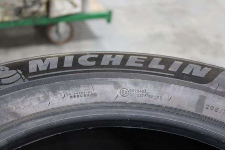 Set of 5 Michelin LTX Trail 265/70R18 Tires - Auction Ohio