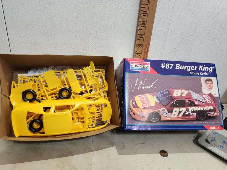 Monogram #87 Burger King Monte Carlo Model 1:24 Scale Skill 3 - Auction ...