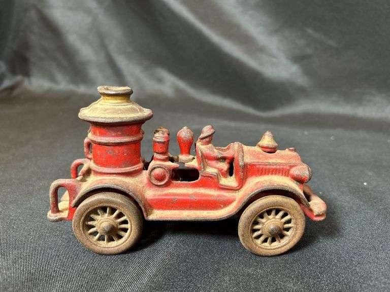 1930’s Cast Iron Toy Fire Engine - Auction Ohio