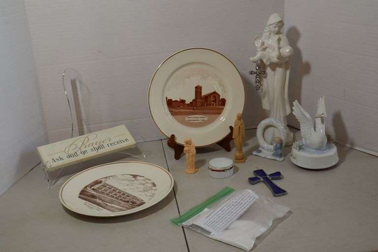 Religious Décor - Auction Ohio