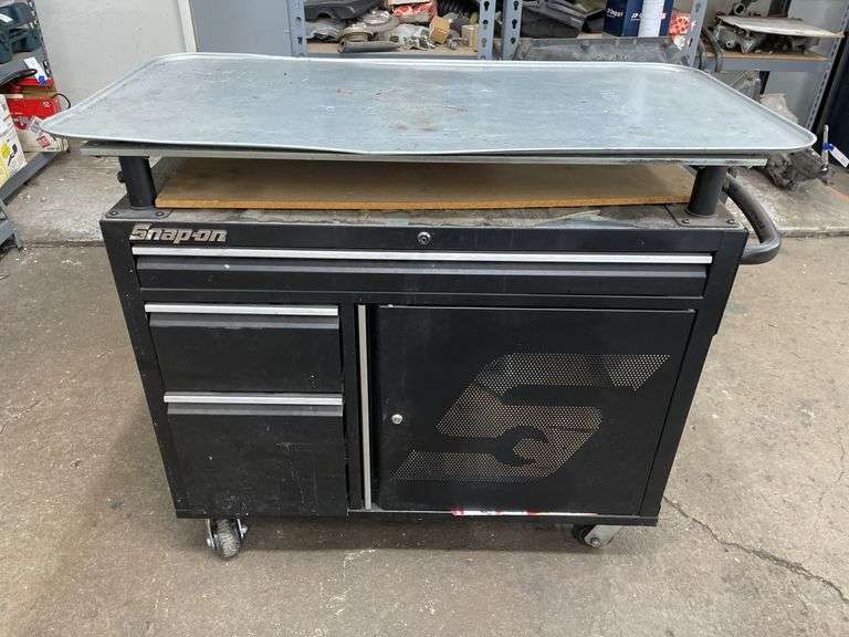 Snap-On KRBC60T Welding Cart - 3-Drawer, Lower Cabinet - Auction Ohio