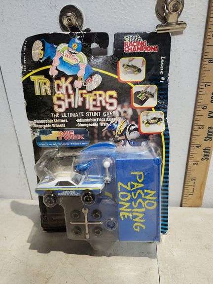 2000 Racing Champions Trick Shifters Package Has Water Damage - Auction ...