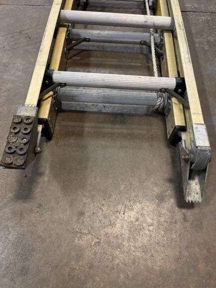 Time Warner Cable Bauer Type IAA Extension Ladder - Auction Ohio