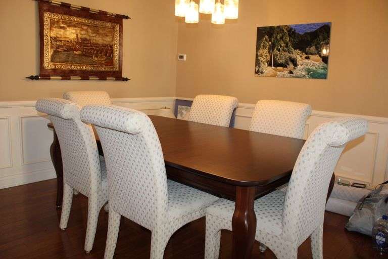 Amish Cherry Dining Table & Parson's Chairs - Auction Ohio