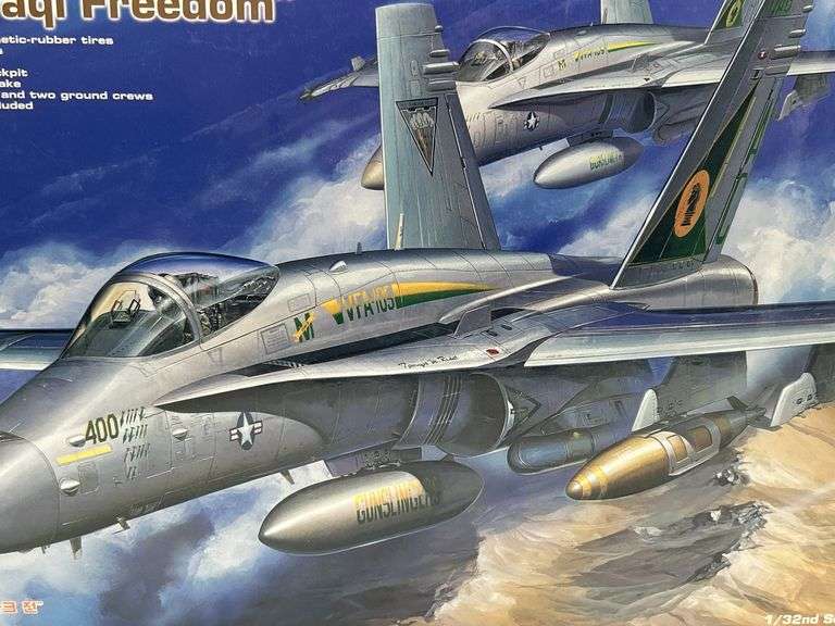 Academy 1/32 Scale F/A-18C Hornet "Operation Iraqi Freedom" Model Kit ...