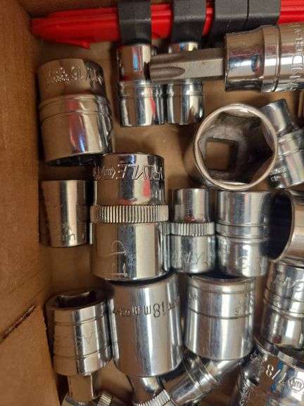 Assorted sockets. - Auction Ohio