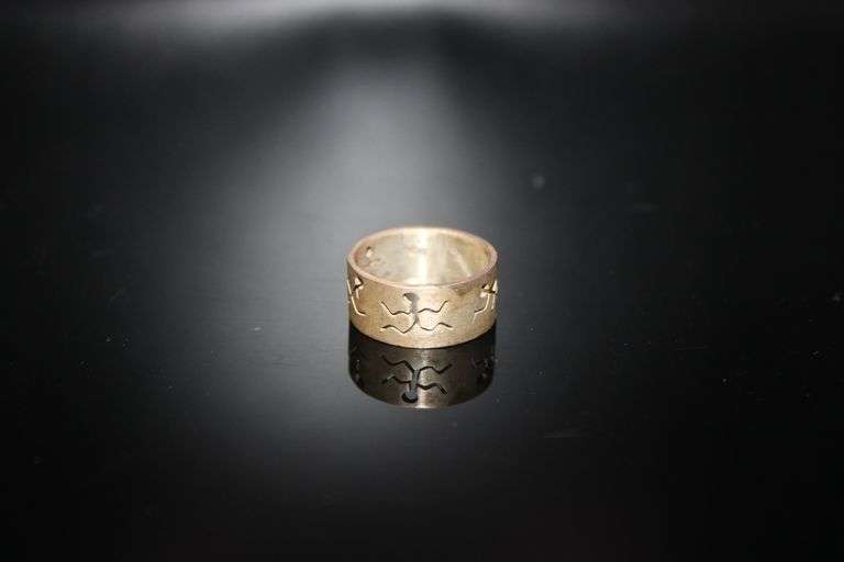 Sterling Silver Figure Ring - Auction Ohio
