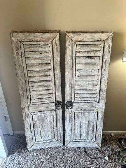 Pair of rustic wooden shutters prints - Auction Ohio