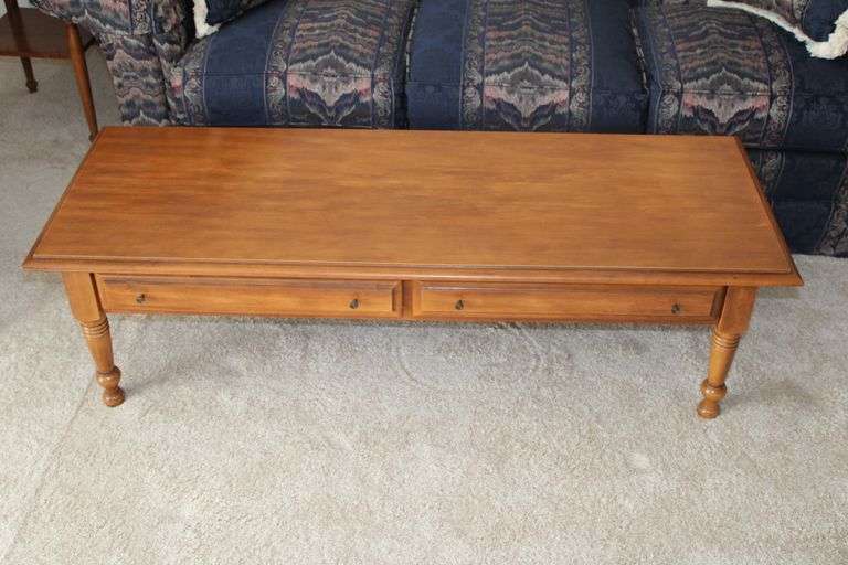 Colonial Maple Side Table - Auction Ohio
