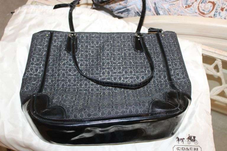 Coach Purse - Auction Ohio