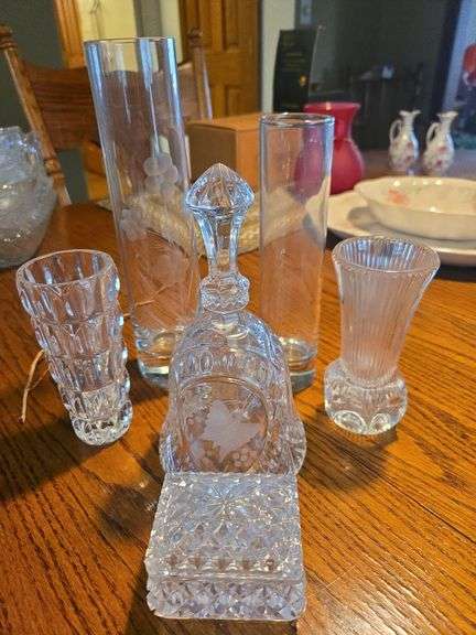 Assorted cut glass - Auction Ohio