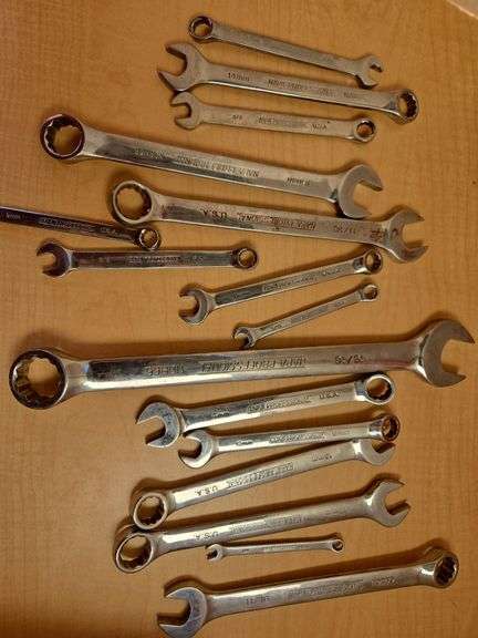 Assorted napa professional wrenches - Auction Ohio
