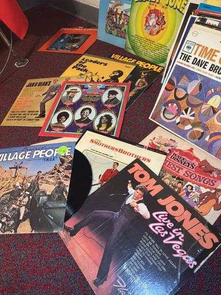 Record albums - Auction Ohio