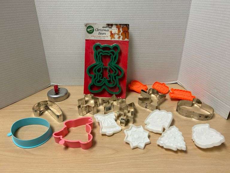 Cookie Cutters - Auction Ohio