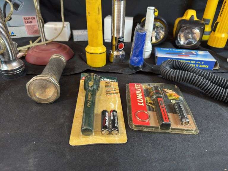Flashlights & Lamps - Auction Ohio