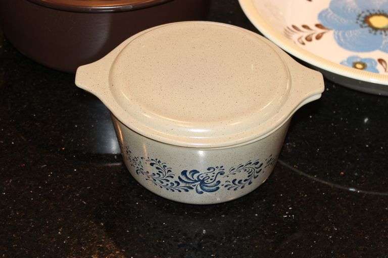 Pyrex Casserole, Dutch Oven & Floral Bowl - Auction Ohio