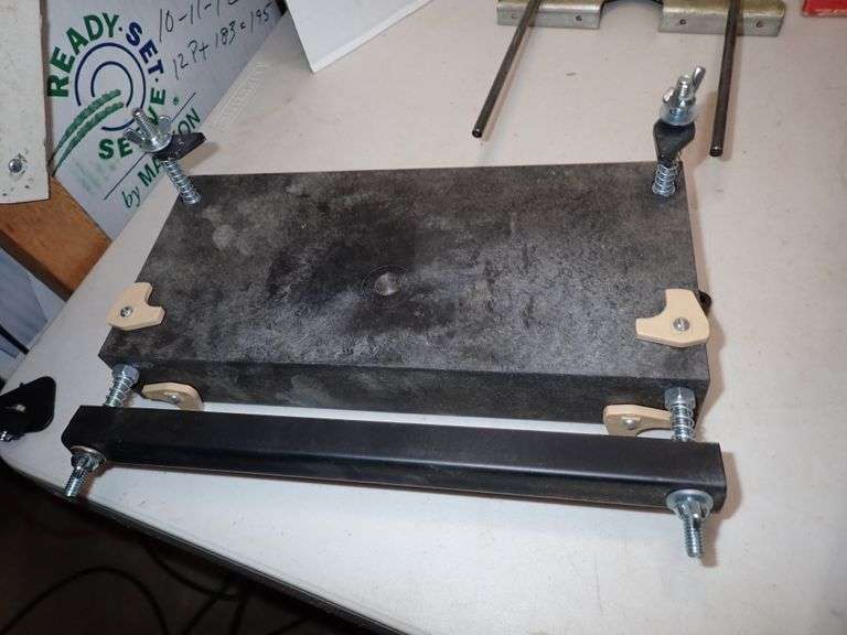 Router Accessories LOT - Auction Ohio