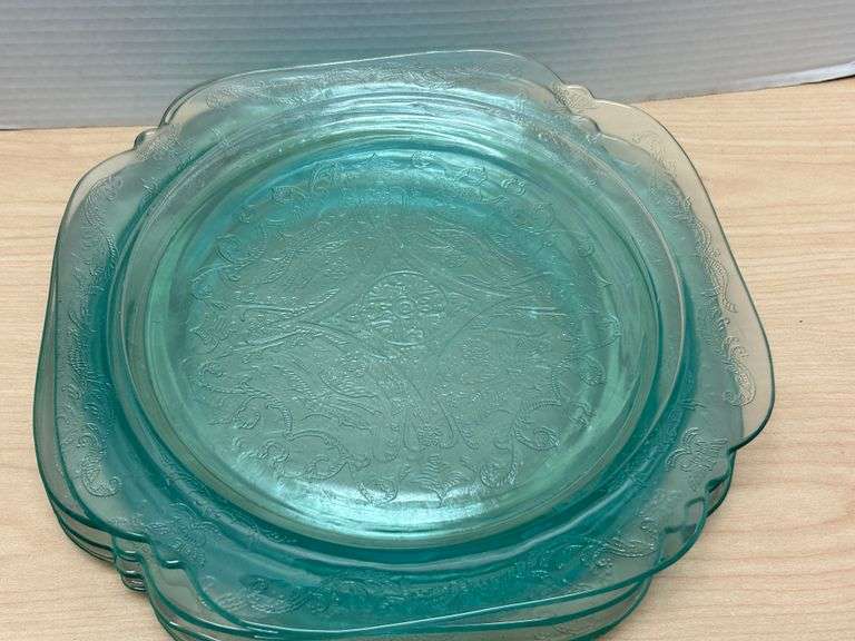 Turquoise Blue Glass Plates - Auction Ohio