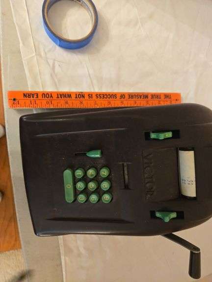 Antique victor adding machine - Auction Ohio